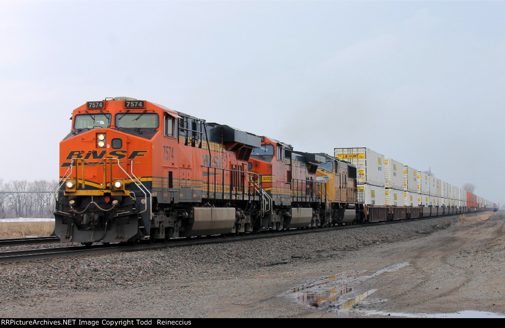 BNSF 7574